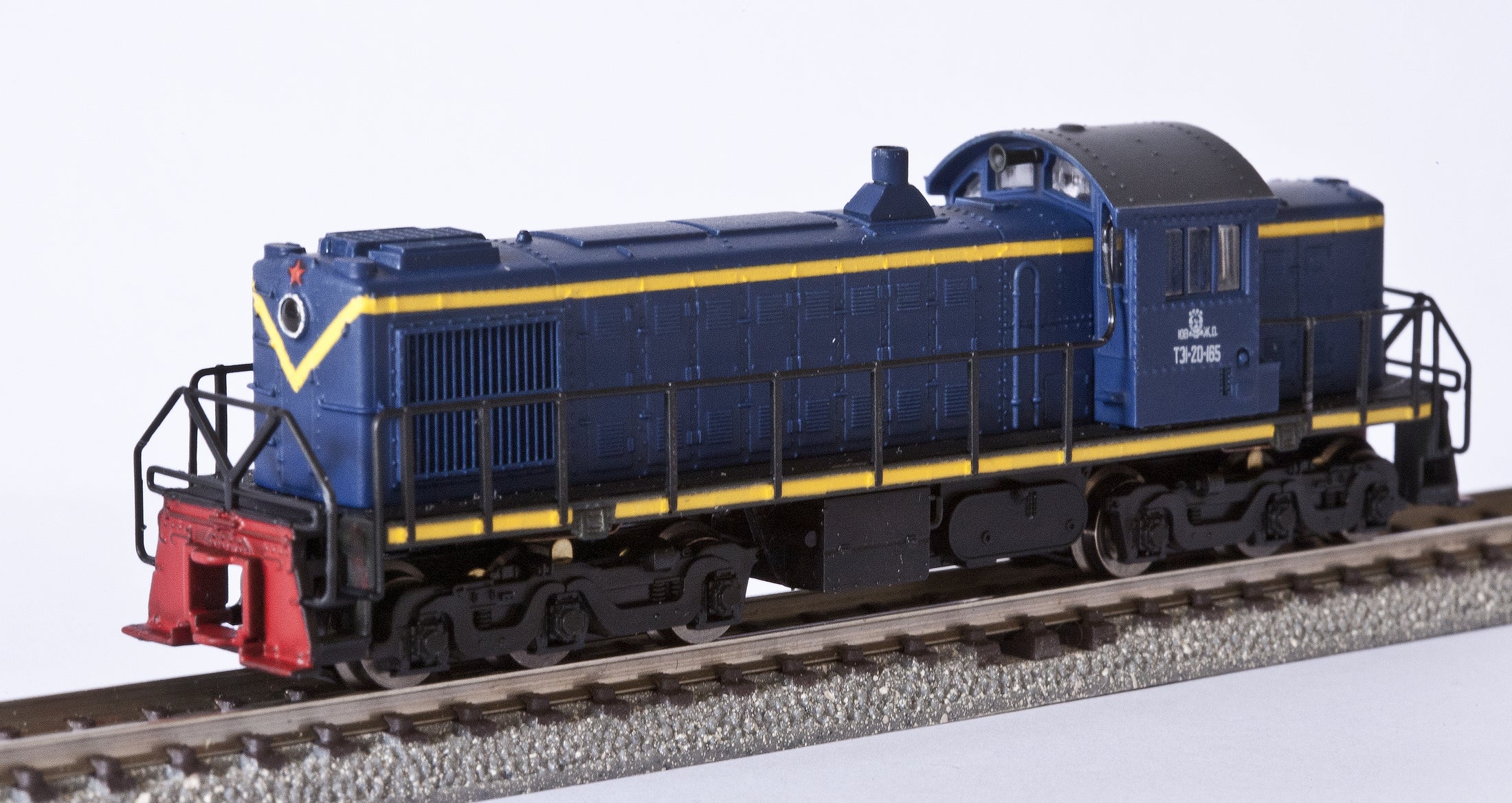 TE1 Locomotive – Attic de Papa